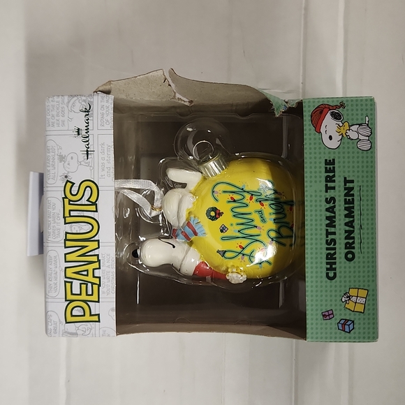 Hallmark | Holiday | Nib Hallmark Peanuts Shiny And Bright Snoopy ...